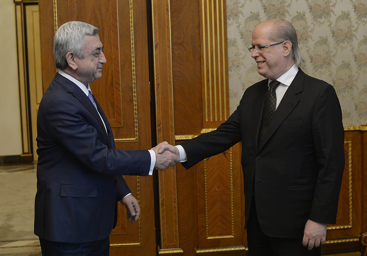 President meets with outgoing Italian Ambassador - Press releases ...