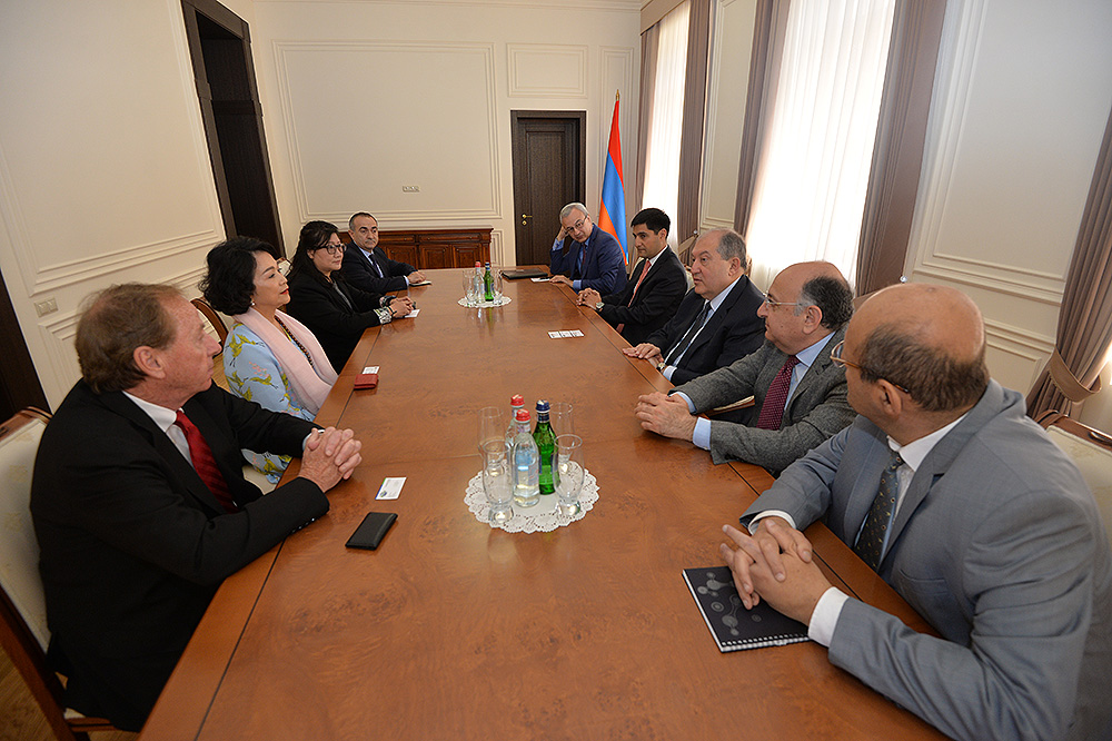 President received the Chairman of the World Information Technology and ...