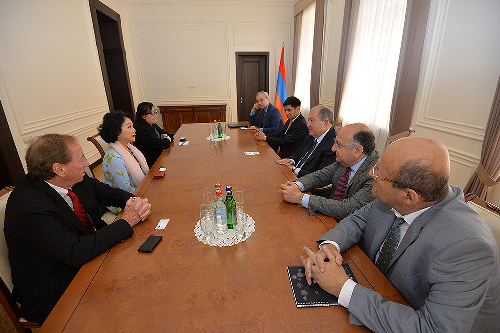 President received the Chairman of the World Information Technology and ...