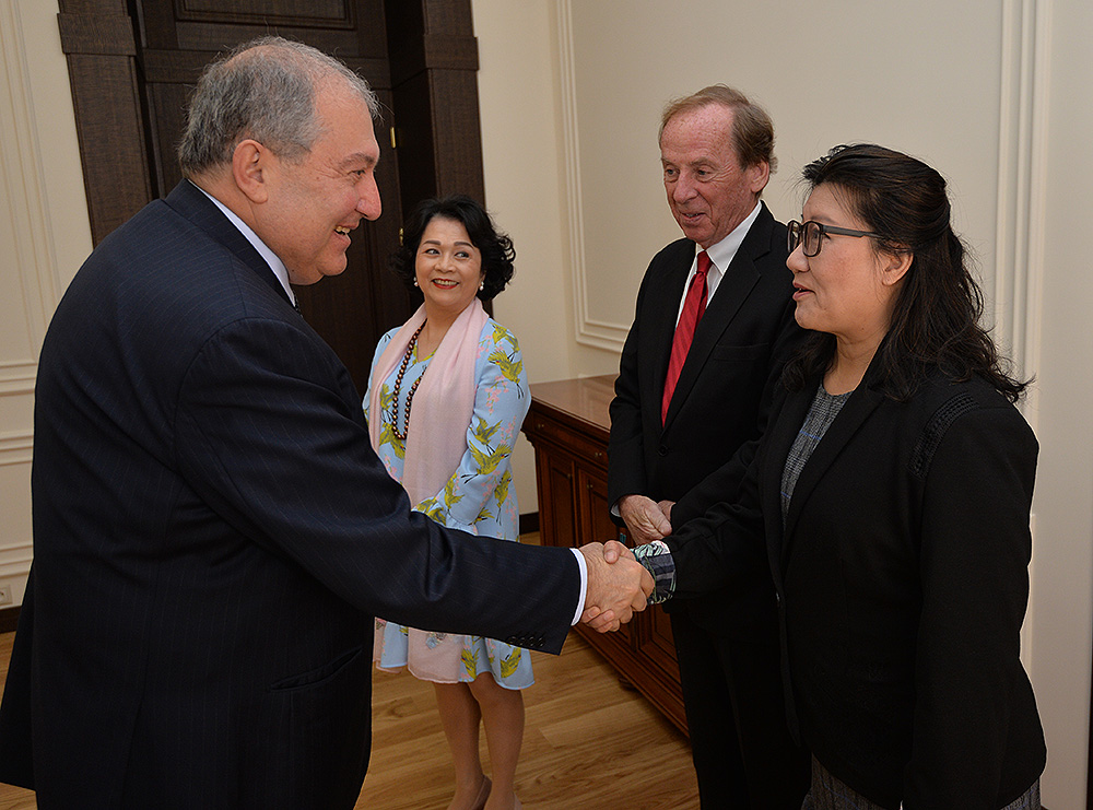 President received the Chairman of the World Information Technology and ...