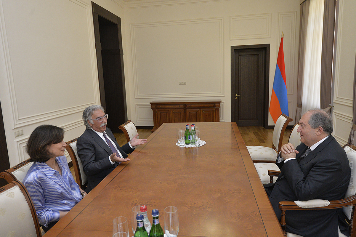 President received Sam and Silva Simonian - Press releases - Updates ...
