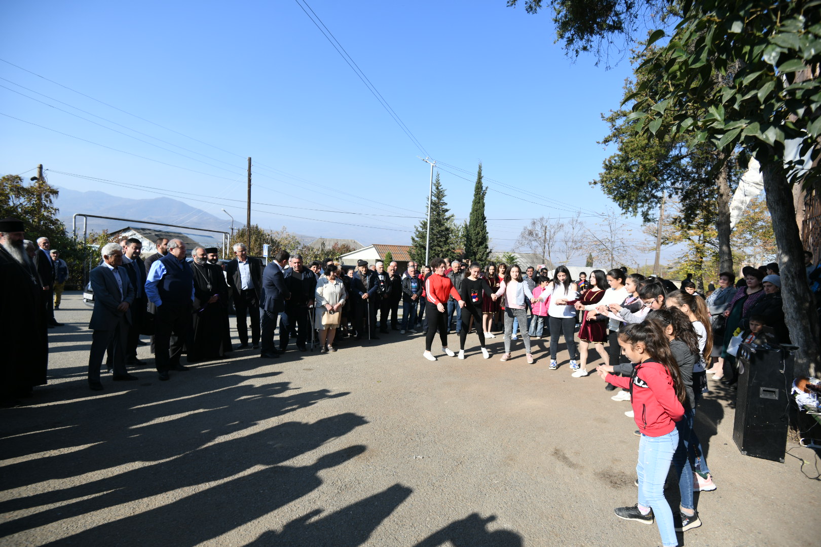 President Armen Sarkissian visited Chinari border community in Tavush ...